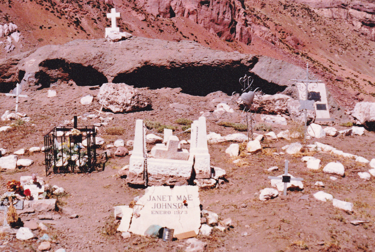 Graves | Desert Mountaineer